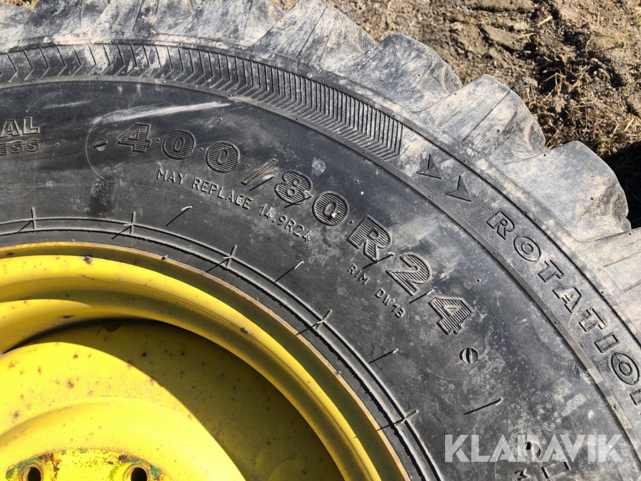 Klaravik Auktioner | Traktordäck Nokian 480/80R34 / 400/80R24