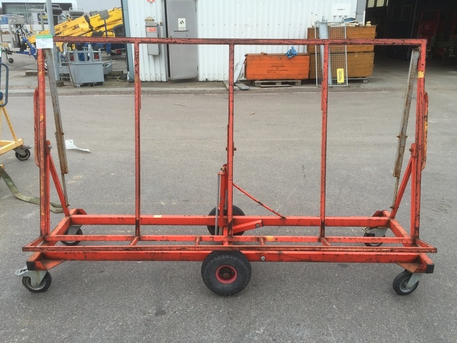 Klaravik Auktioner | Skivvagn