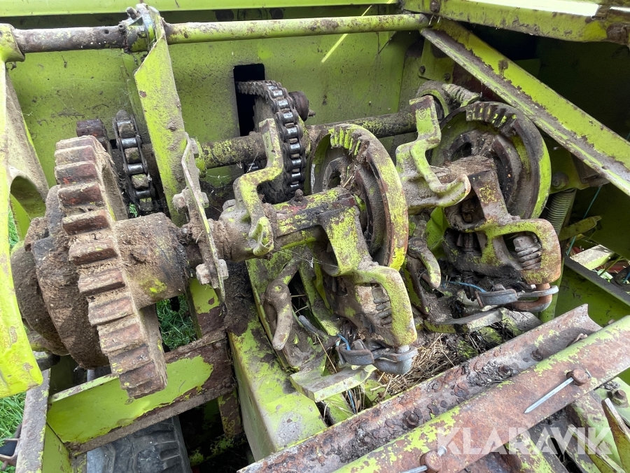 Småbalspress Claas Markant 40, Uppsala, Klaravik auktioner