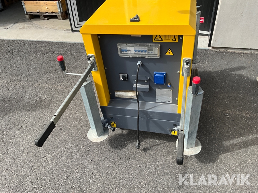 Belysningsmaster 2st Atlas Copco HiLight E3+ 4x160W, Eskilst