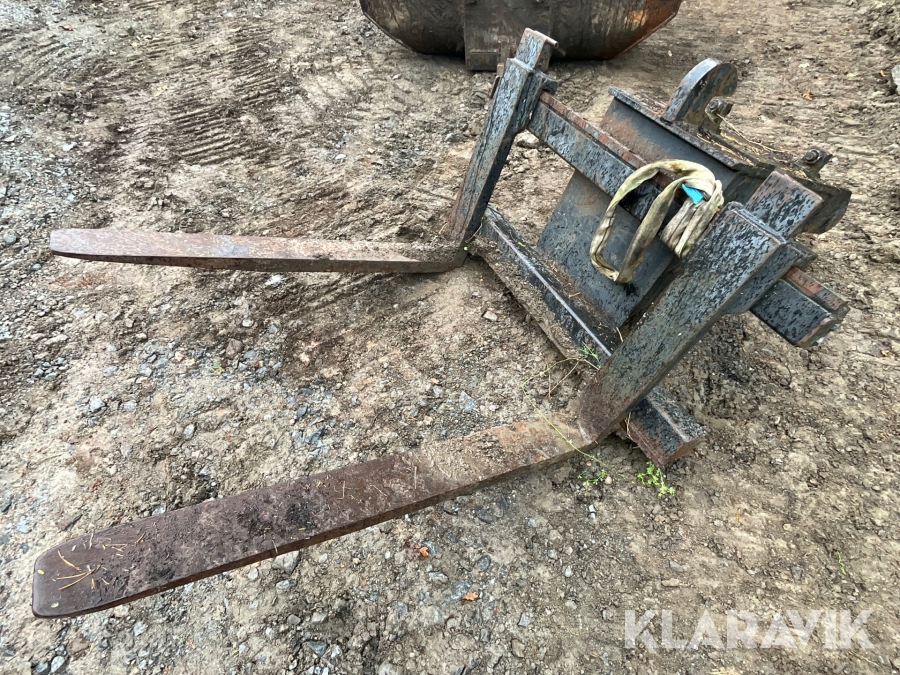 Gafflar, Huddinge, Klaravik auktioner