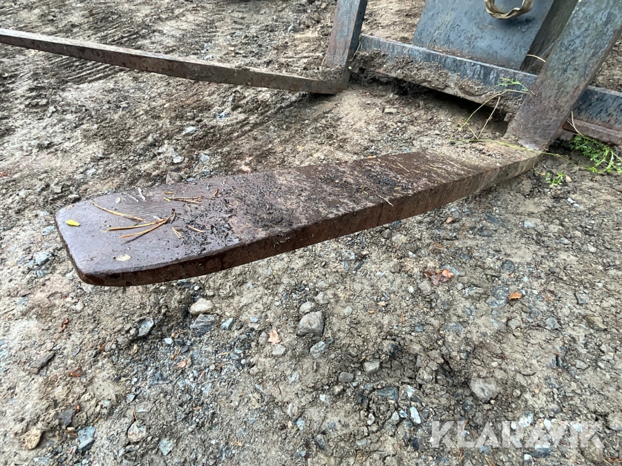 Gafflar, Huddinge, Klaravik auktioner