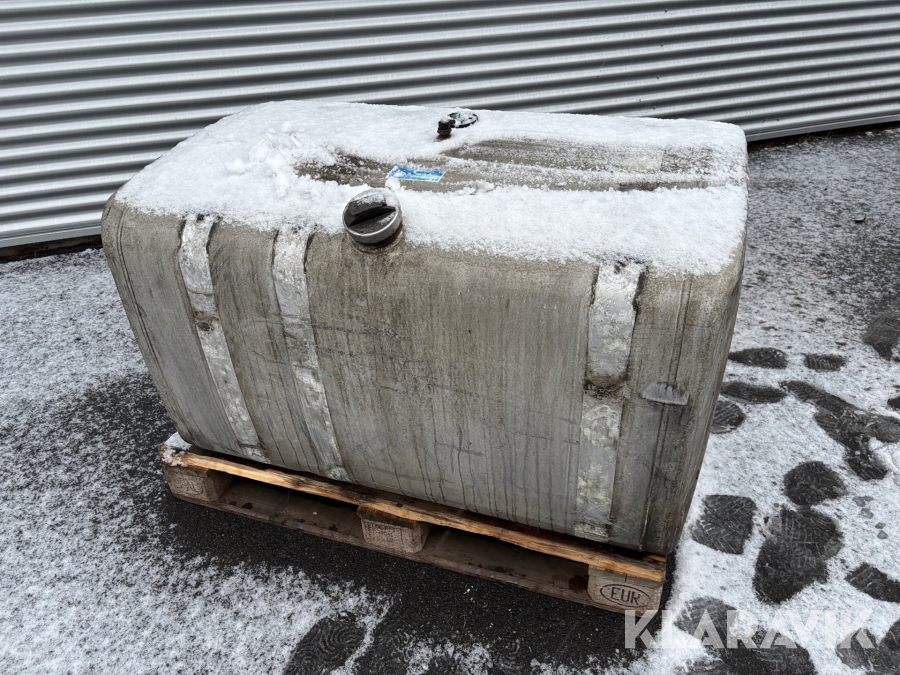 Extra tank Scania 550dm³, Jönköping, Klaravik auktioner