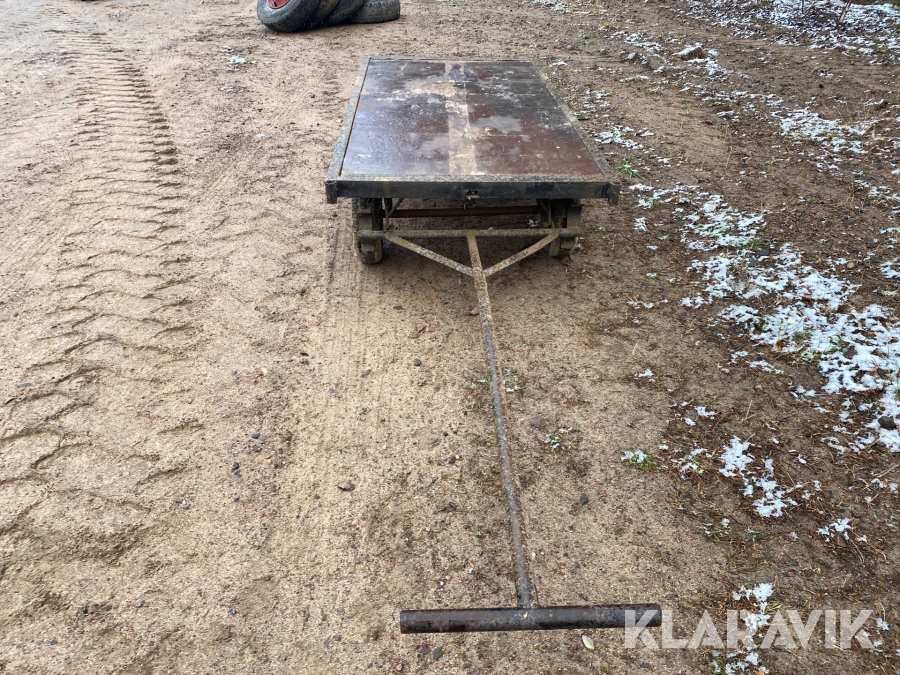 Klaravik Auktioner | Dragvagn