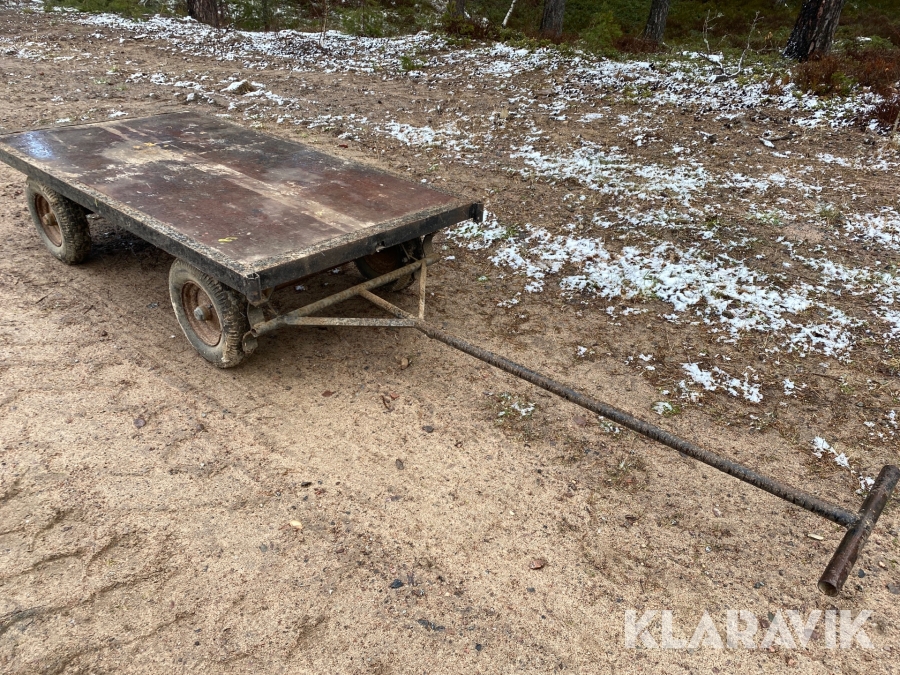 Klaravik Auktioner | Dragvagn