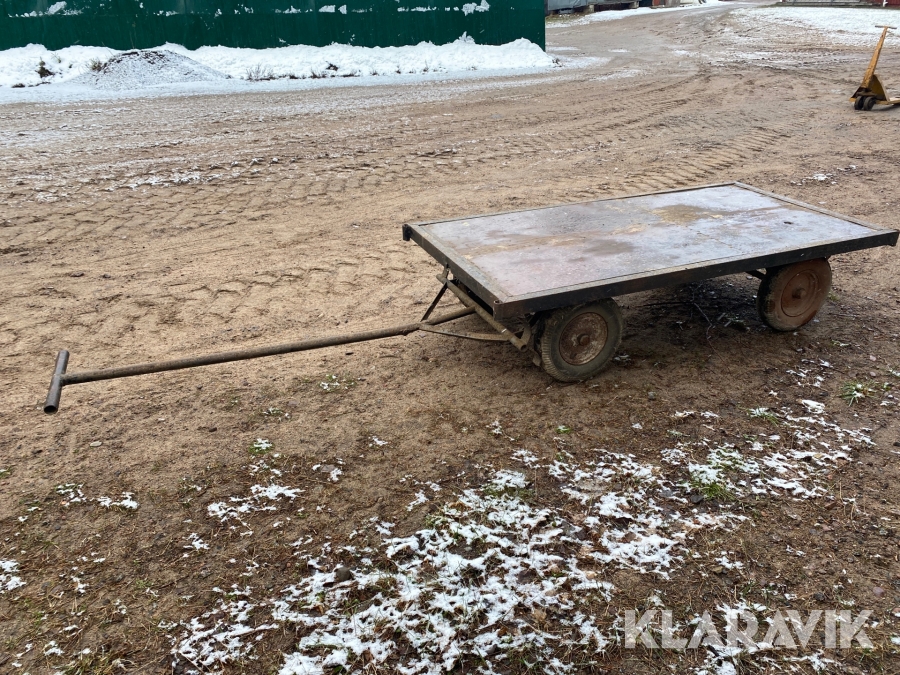 Klaravik Auktioner | Dragvagn