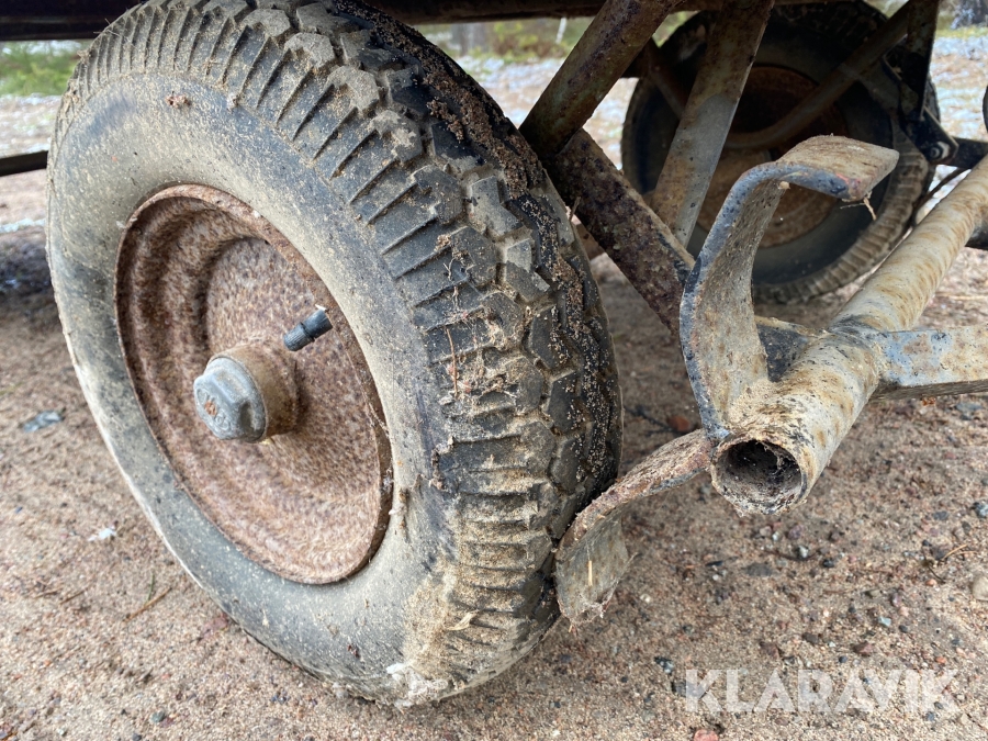 Klaravik Auktioner | Dragvagn