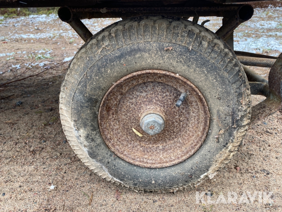 Klaravik Auktioner | Dragvagn