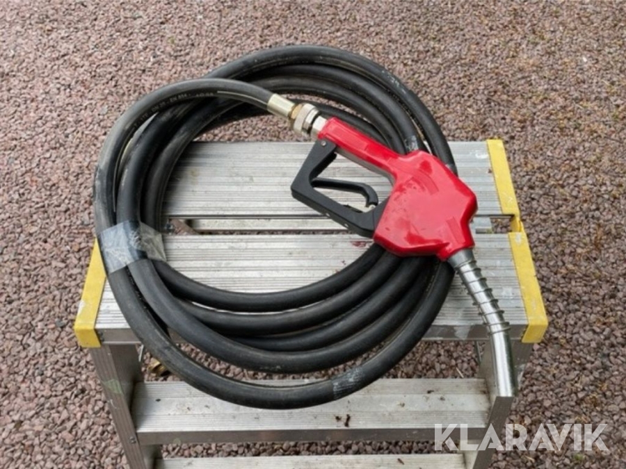 Dieselpump med slangar och handtag, anslutning till IBC-tank