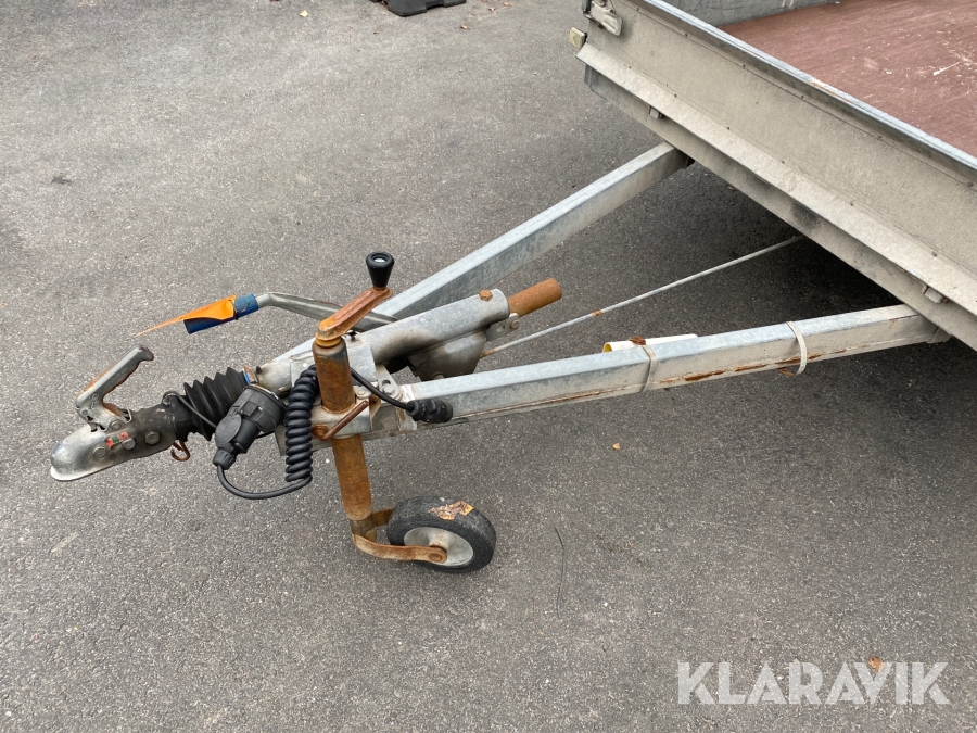 Personbilssläp Tiab 247