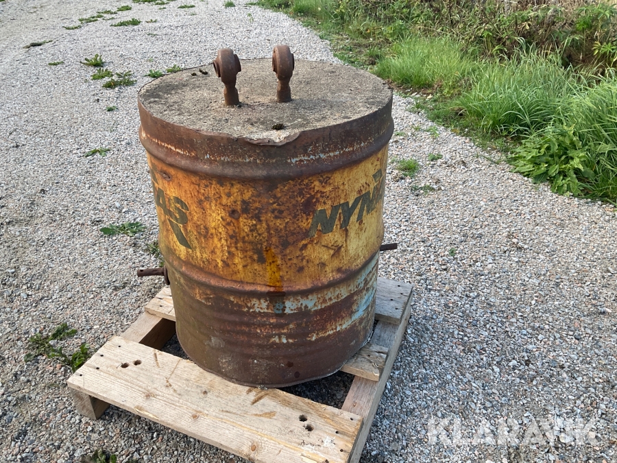 Motvikt till traktor, Färgelanda, Klaravik auktioner