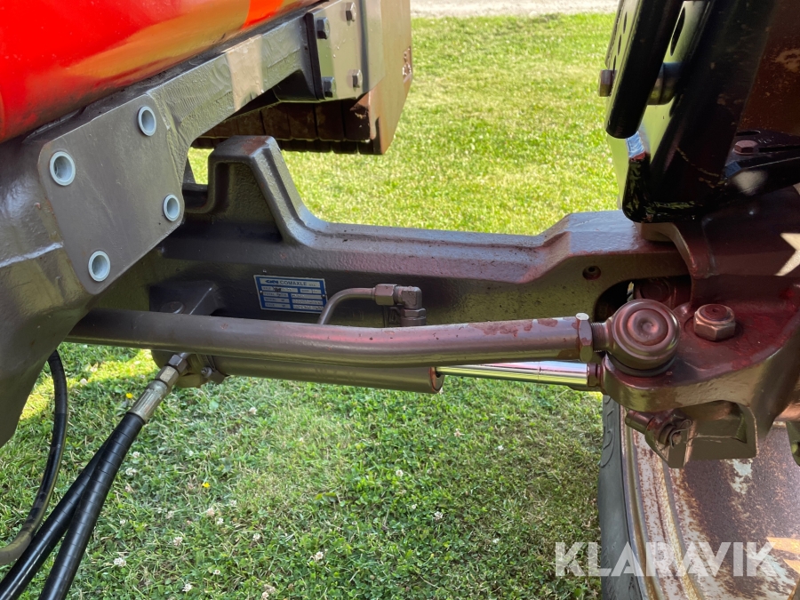 Traktor Massey Ferguson 399 4WD