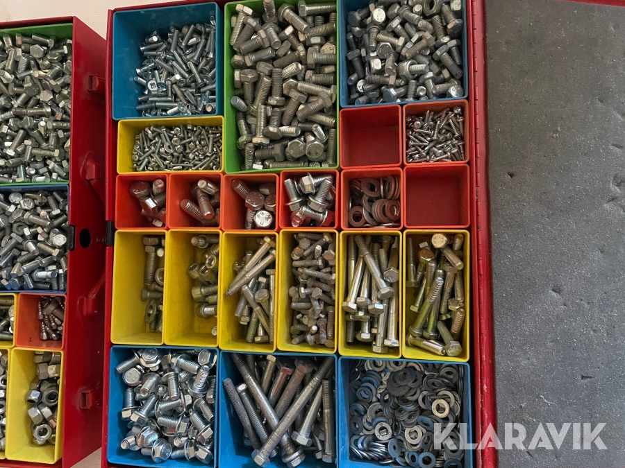 Diverse bult mutter brickor, Leksand, Klaravik auktioner