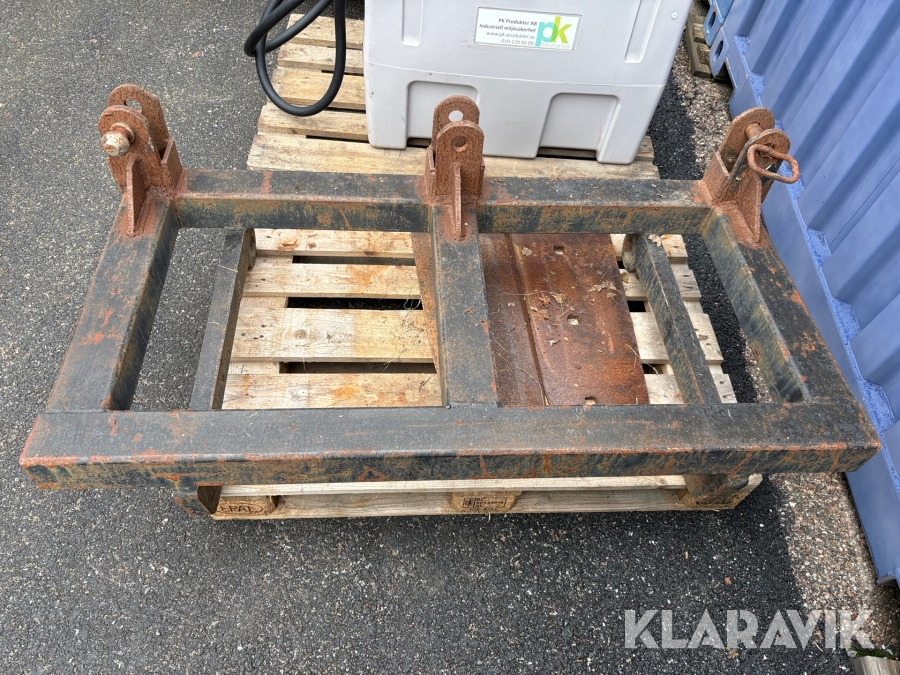 Vältdrag, Upplands Väsby, Klaravik auktioner