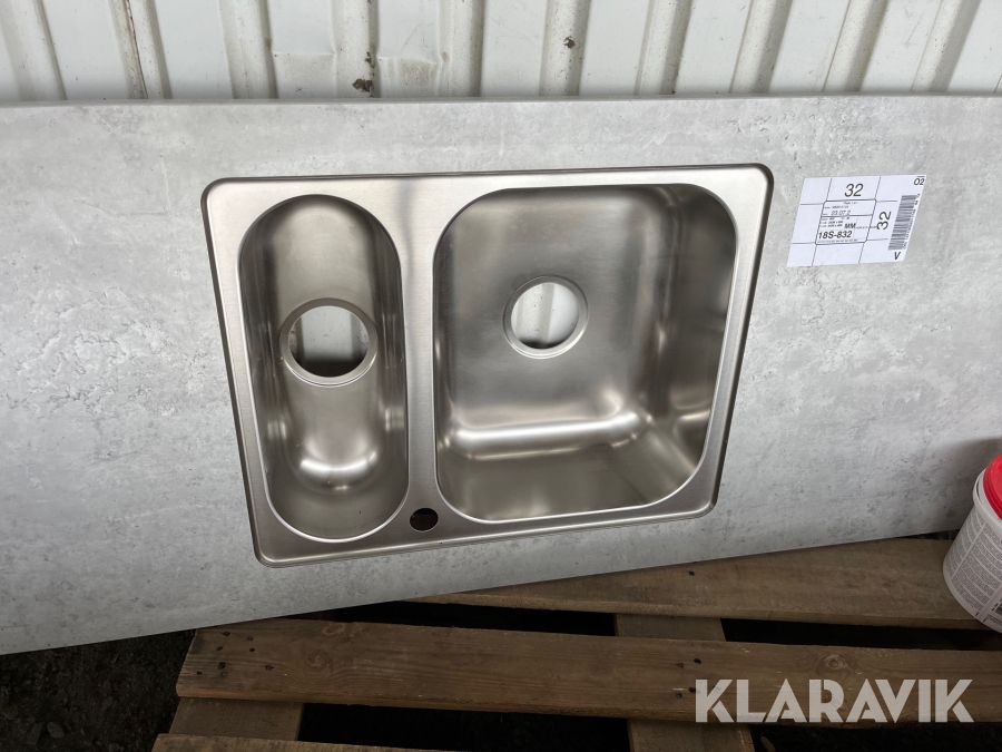 Underlimmad diskho, Jönköping, Klaravik auktioner