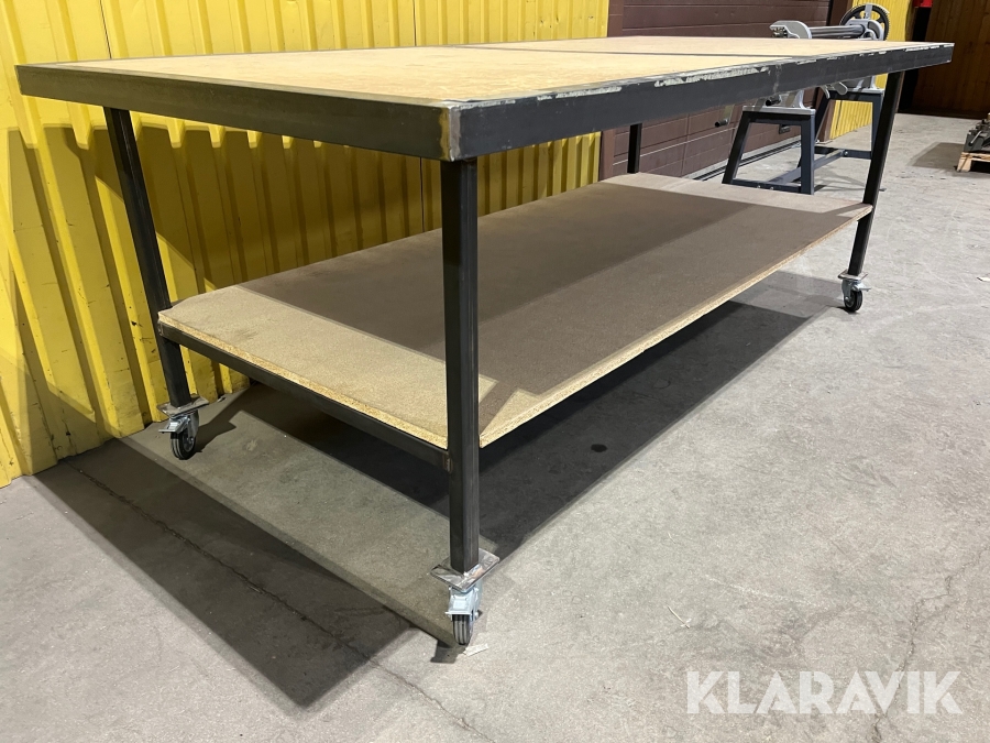 Arbetsbord, Finspång, Klaravik auktioner