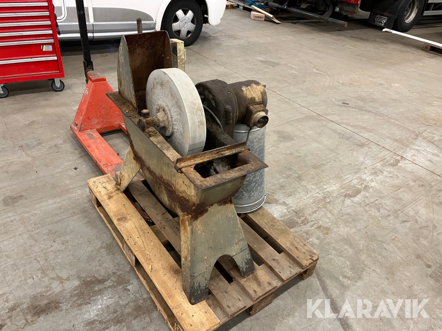 Slipsten, Örkelljunga, Klaravik auktioner