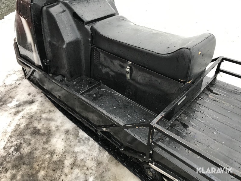 Klaravik Auktioner | Snöskoter Aktiv Grizzly Deluxe