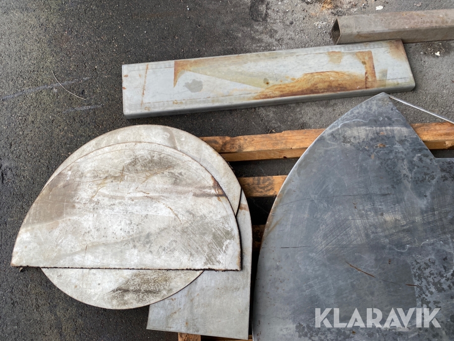 Klaravik Auktioner | Rostfritt Material