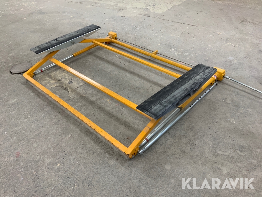 Billyft manuell, Katrineholm, Klaravik auktioner