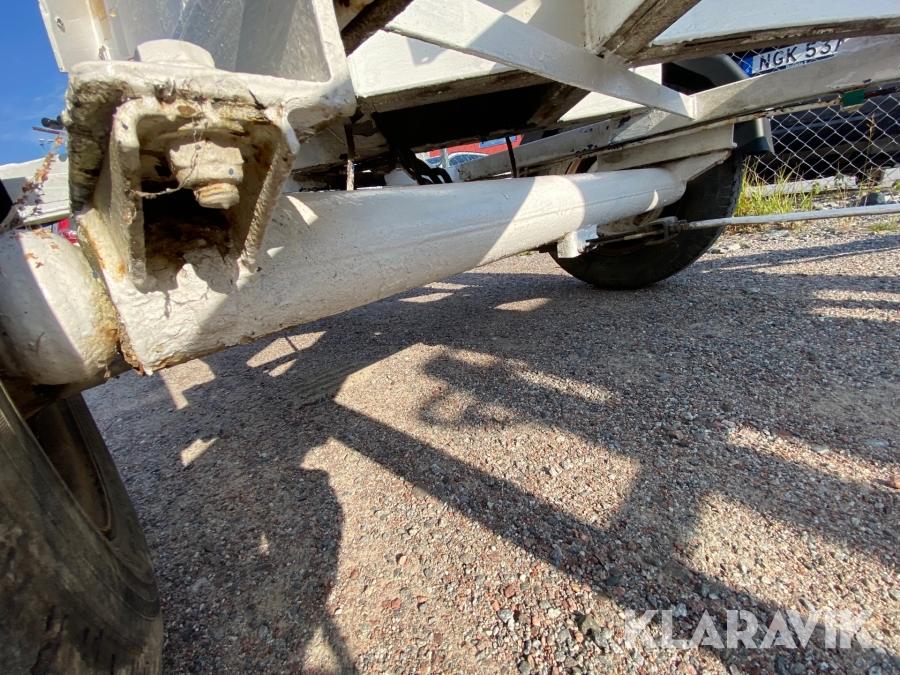 Släpvagnslift, Håbo, Klaravik auktioner