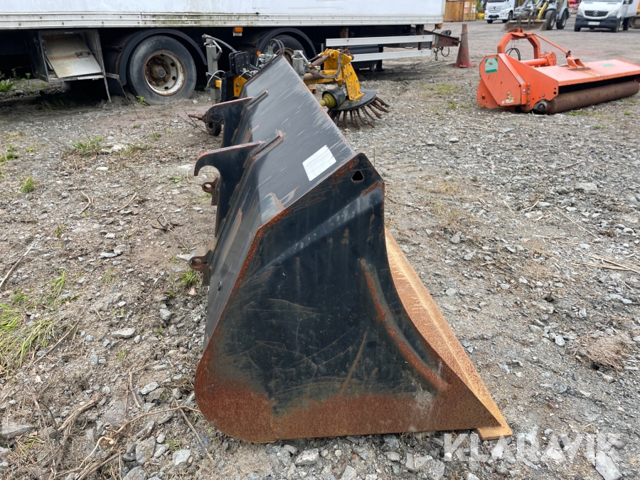 Skopa till traktor, Mölndal, Klaravik auktioner