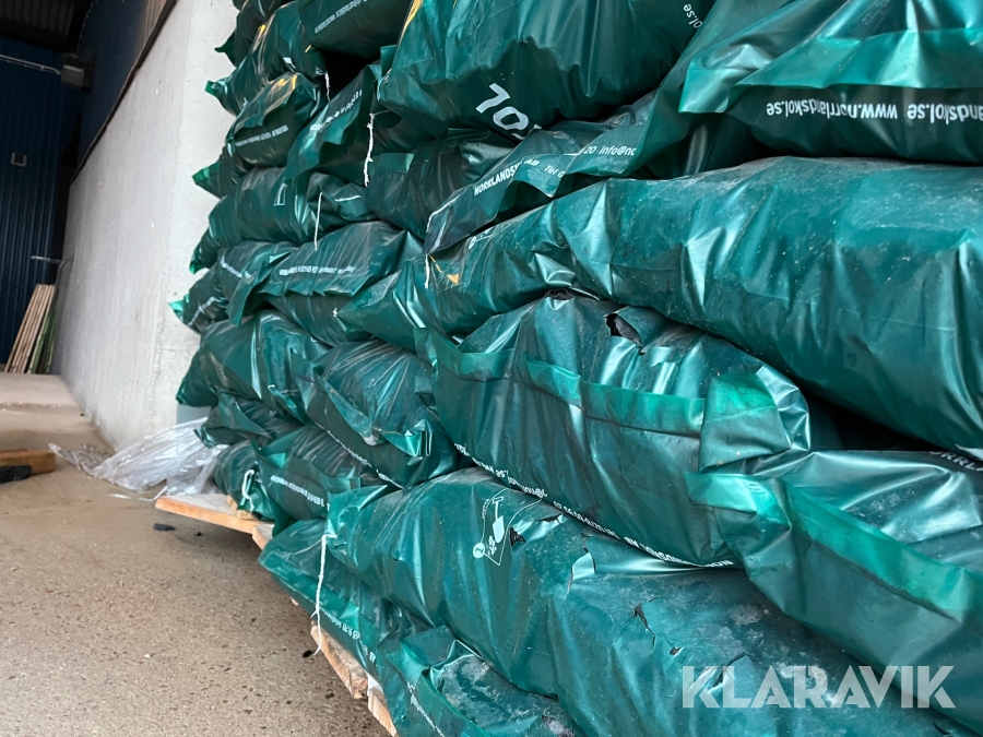 Träkol Tjältiningskol ca 160st, Tranås, Klaravik auktioner