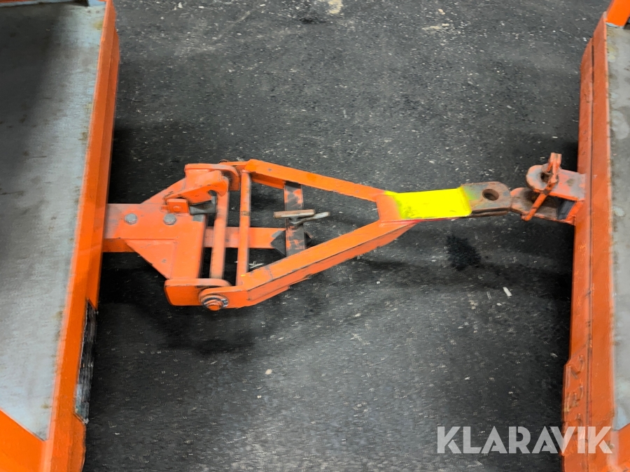 Vagnar Mafi, Trollhättan, Klaravik auktioner