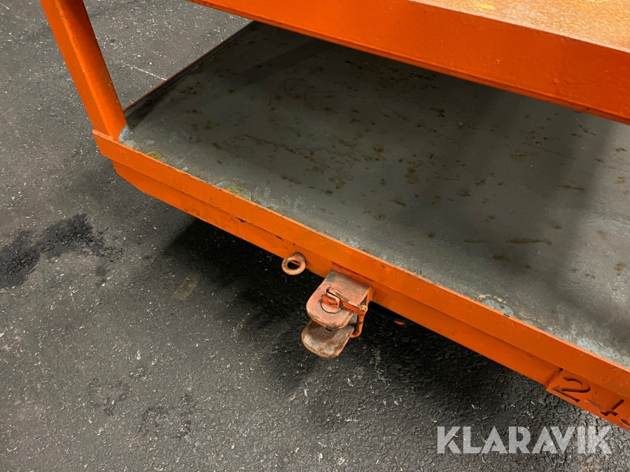 Vagnar Mafi, Trollhättan, Klaravik auktioner