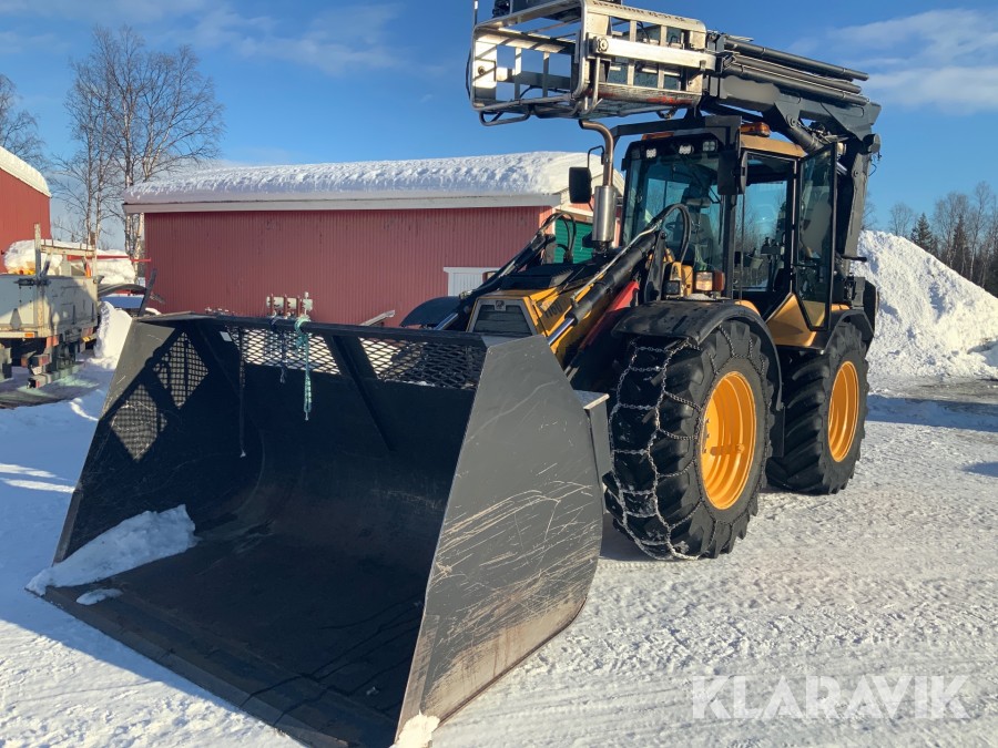 Traktorgrävare linjemaskin Huddig 1160D Med personkorg