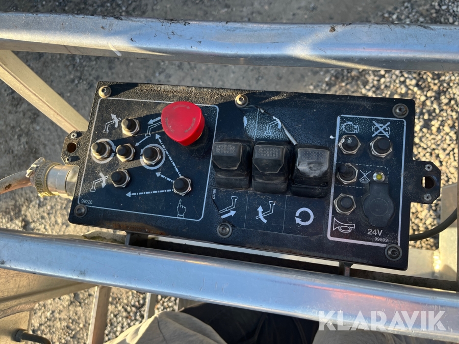 Grävlastare Huddig 1260C, Gotland, Klaravik auktioner