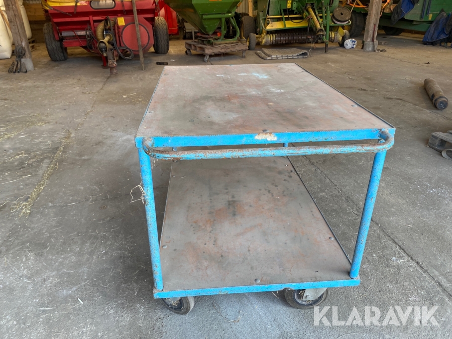 Klaravik Auktioner | Rullvagn