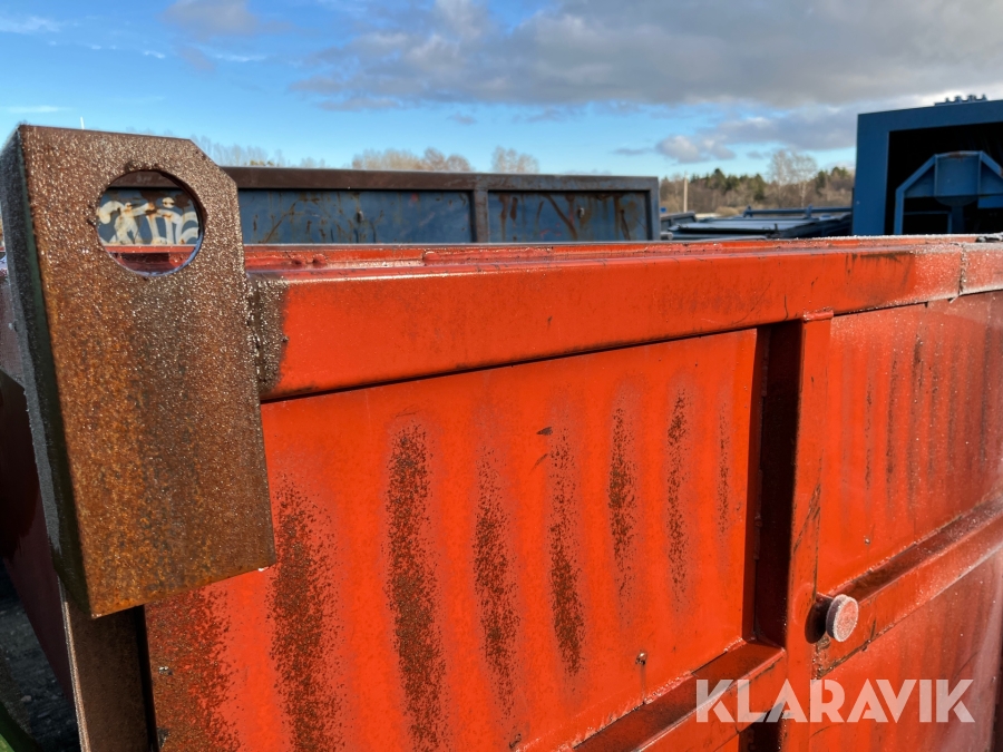 Liftdumpercontainer, Norrtälje, Klaravik auktioner