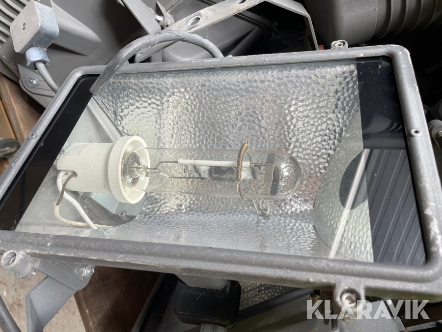 Halogen-lampor, Svalöv, Klaravik auktioner