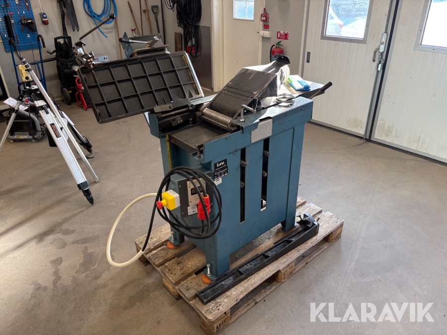 Hyvel Luna L38, Eda, Klaravik auktioner