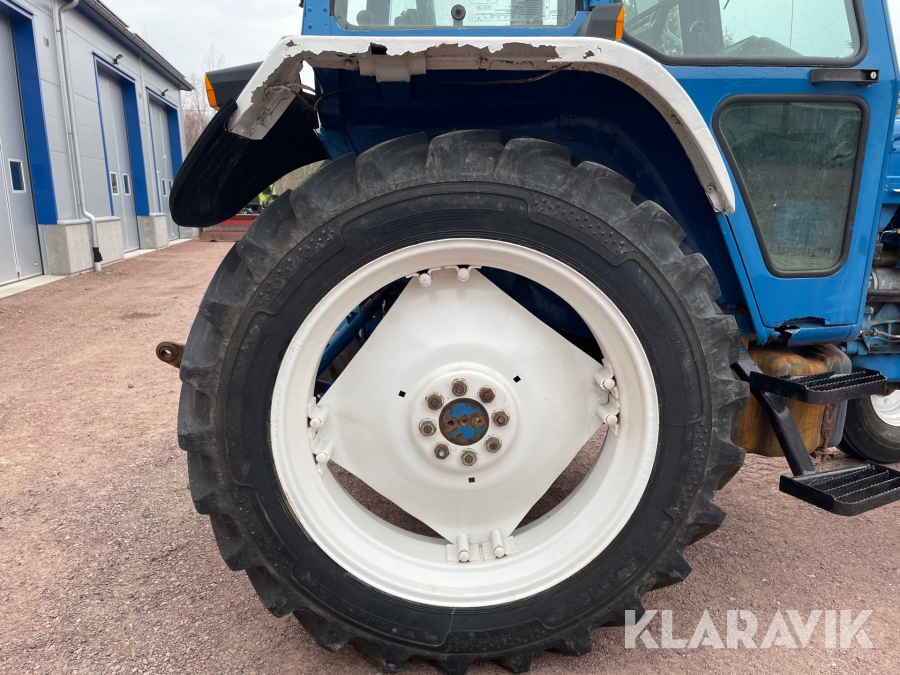Traktor Ford 6410, Högsby, Klaravik auktioner