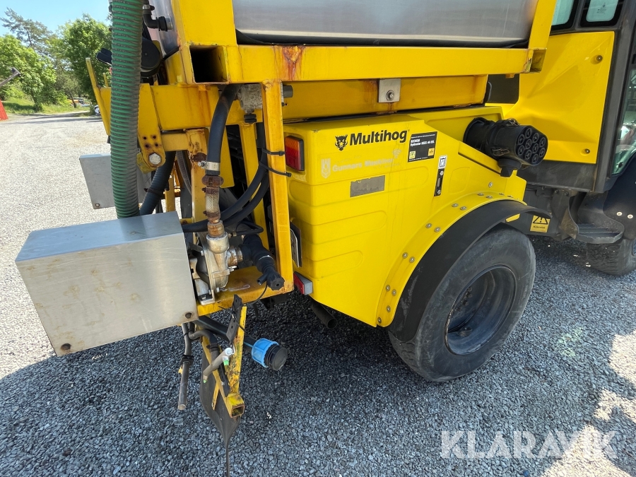 Redskapsbärare Multihog MH90, Uppsala, Klaravik auktioner