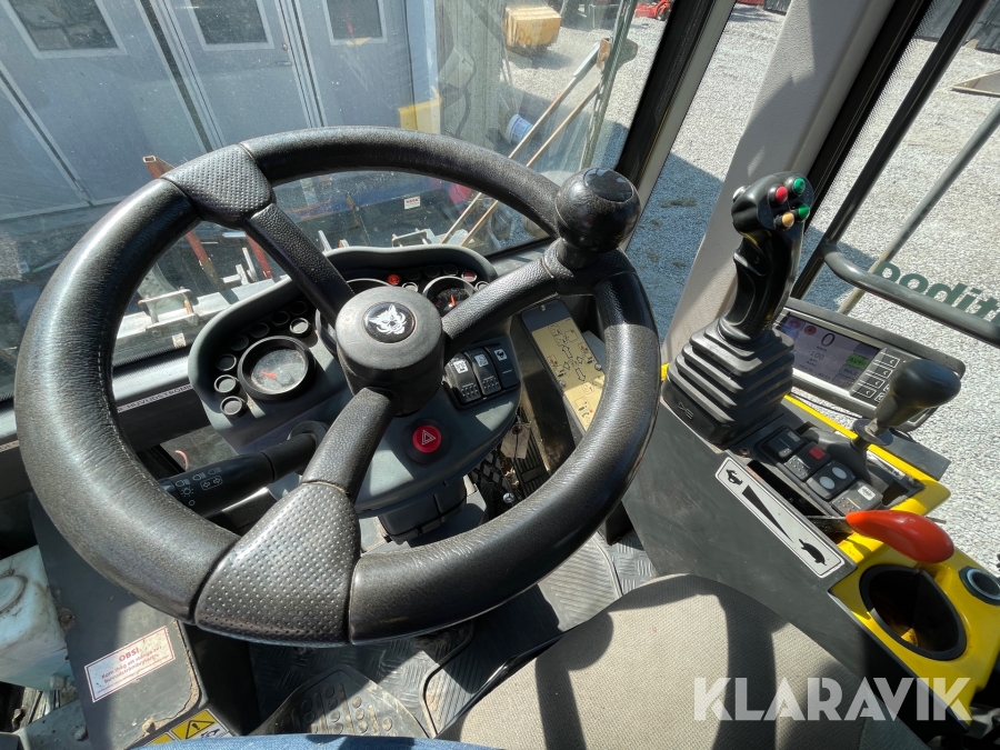 Redskapsbärare Multihog MH90, Uppsala, Klaravik auktioner