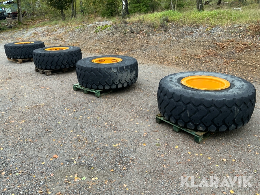 Entreprenaddäck 20.5R25, Trosa, Klaravik auktioner