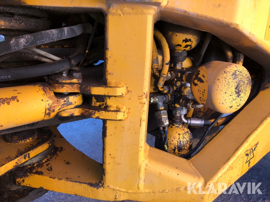 Klaravik Auktioner | Lastmaskin Volvo BM L30 + skopa