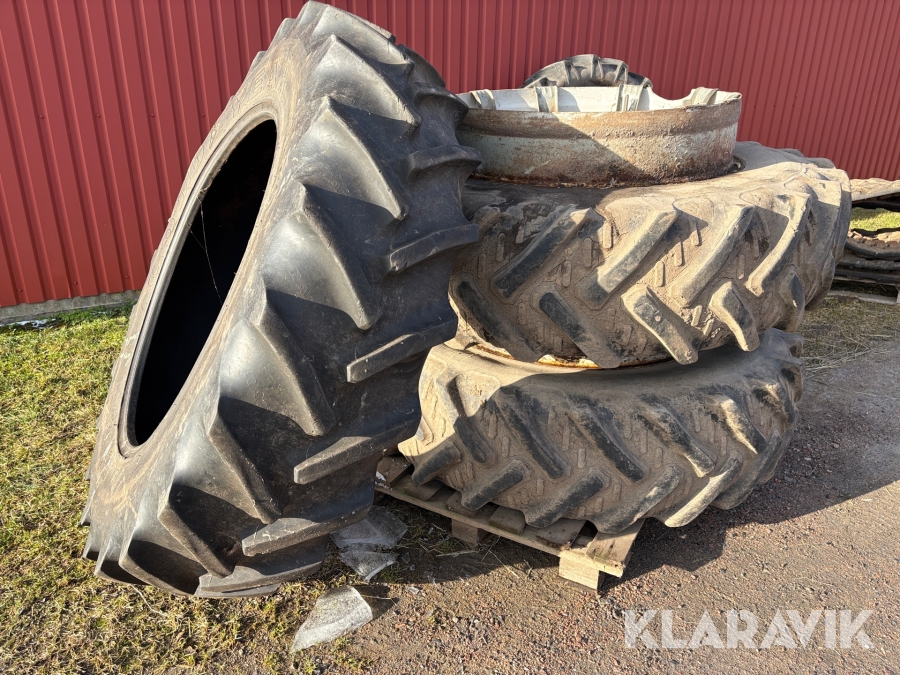 Dubbelmontage 16.9R38, Falköping, Klaravik auktioner