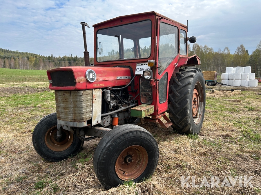 Traktor Massey Fergusson 188, Sundsvall, Klaravik auktioner