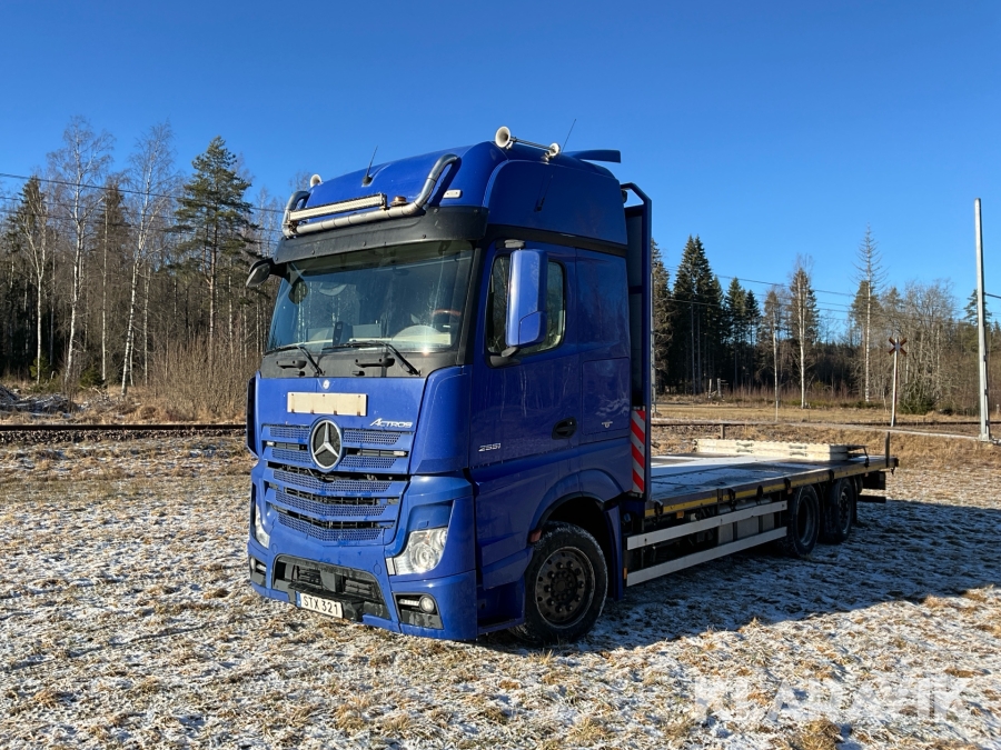 Maskintransport/Flakbil Mercedes-Benz Actros, Storfors, Kla