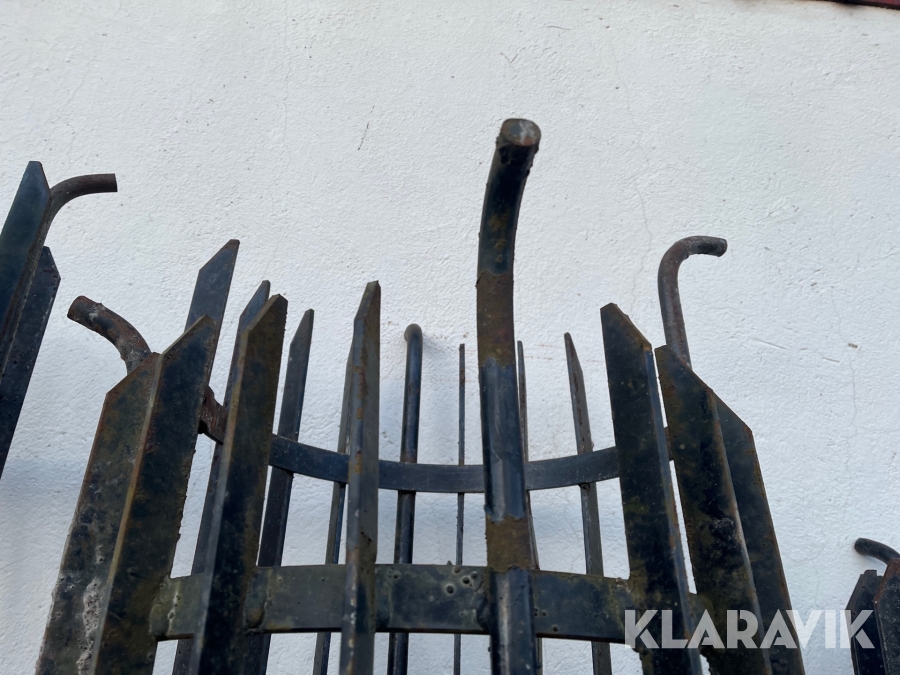 Trädstöd, Vara, Klaravik auktioner