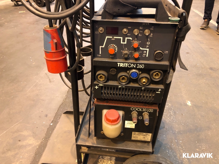 Klaravik Auktioner | Svets EWM Triton 260