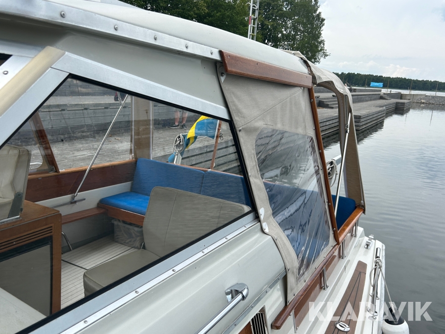 Välvårdad Motorbåt med båtvagn Fjord 30 Diplomat, Lidköping,