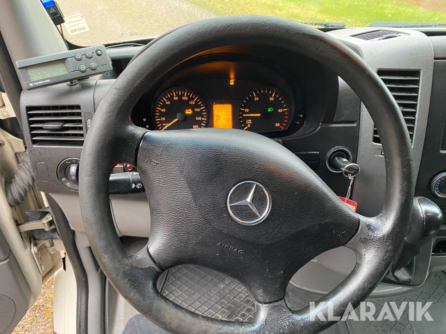 Budbil Mercedes-Benz Sprinter 319 CDI