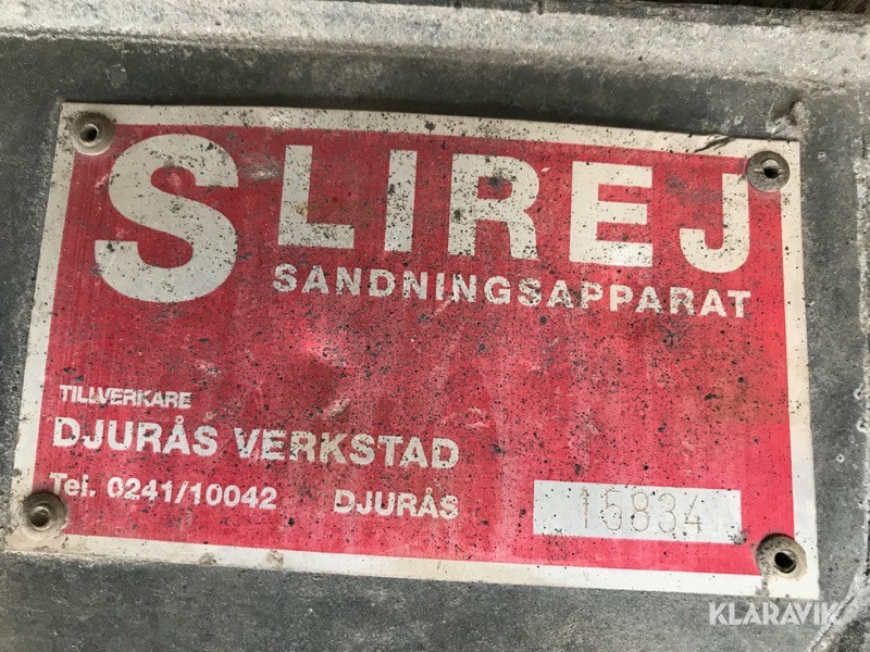 Klaravik Auktioner | 2st Sandspridare Slirej