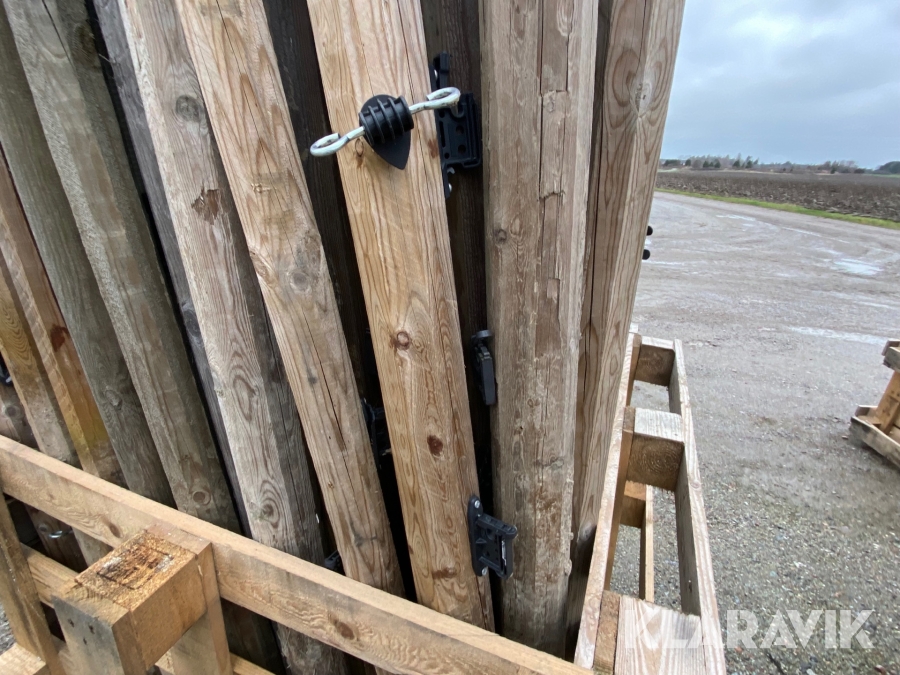 Staketstolpar, Håbo, Klaravik auktioner