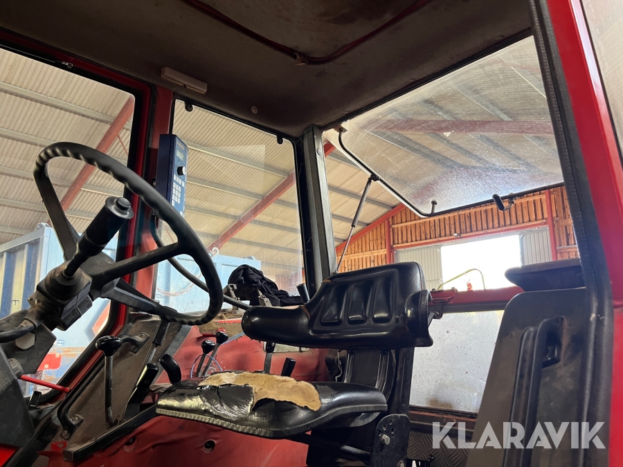 Traktor Volvo BM Valmet 805, Motala, Klaravik auktioner